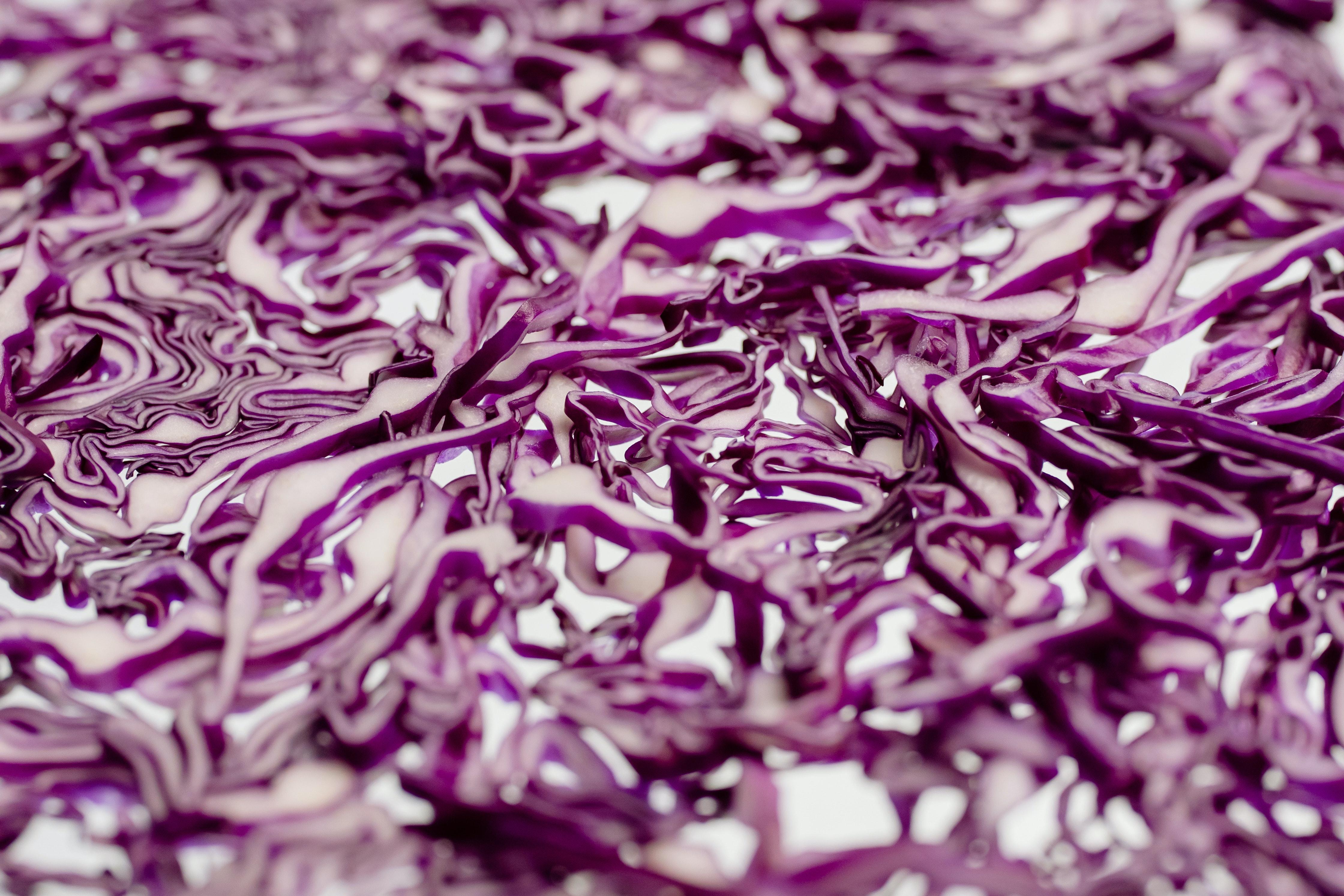 True Blue Food Dye from Red Cabbage? See the Science! | Mars Global