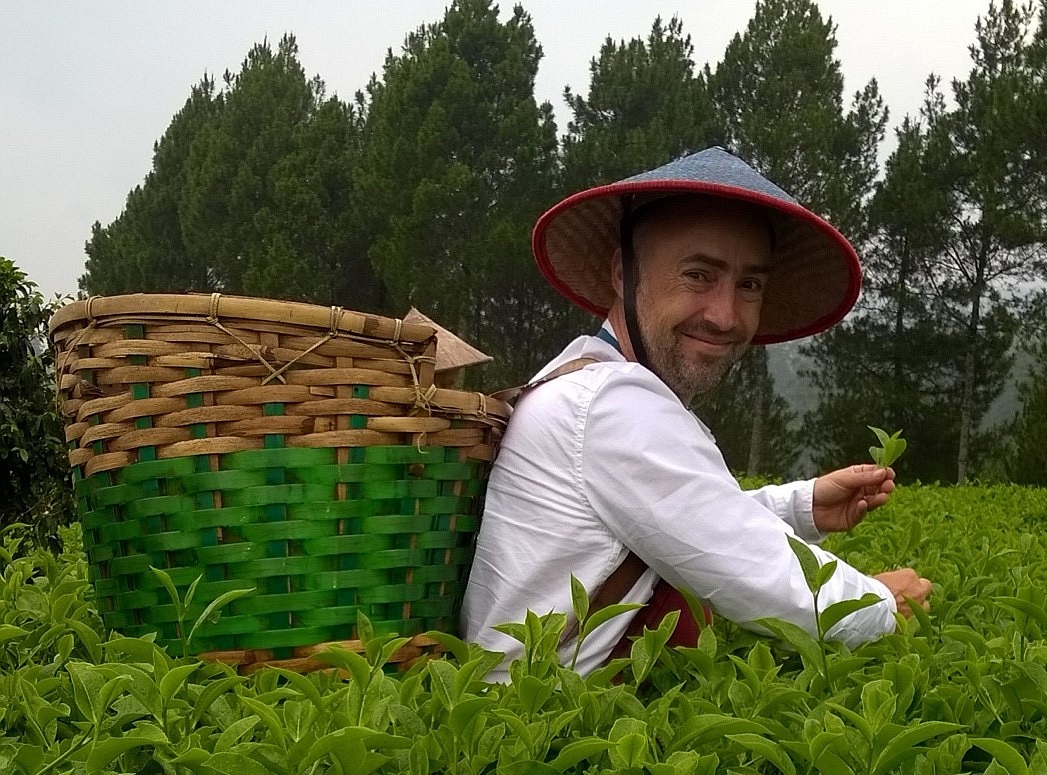 Making Waves: 15 years of impact with the Mars Ambassador Program ...